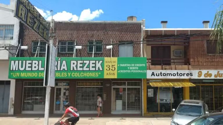 Mueblería Rezek - Mueblería en San Fernando, Chaco